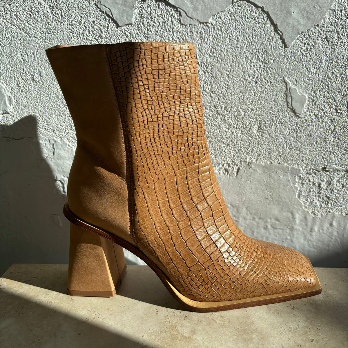 Brazilio 5720010 Light Tan Croc – Hunter Store